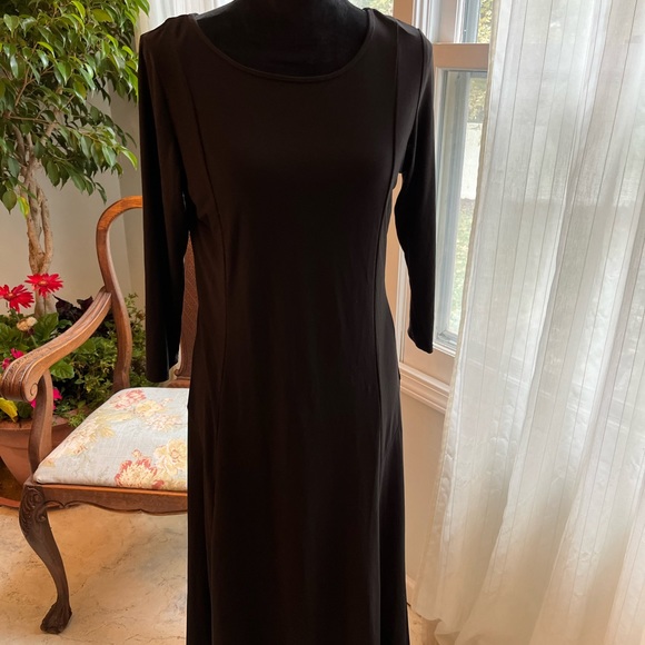 Nina Leonard | Dresses | Nina Leonard Black Maxi Dress With 34 Sleeves ...